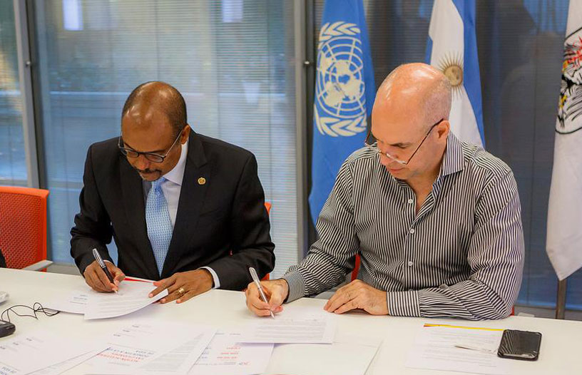 Mayors of Santiago and Buenos Aires pledge to accelerate the AIDS ...