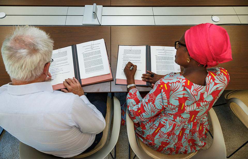 UNAIDS and Global Fund sign a new strategic framework for their ...