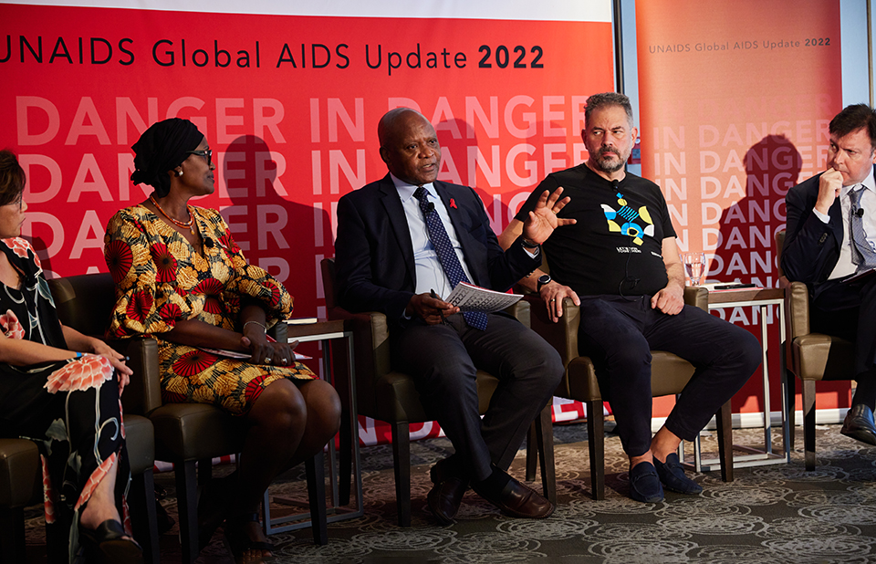 Global AIDS leaders raise alarm on the danger of millions of ...