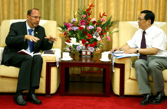 Visit to China, 7-12 September 2006 | ONUSIDA