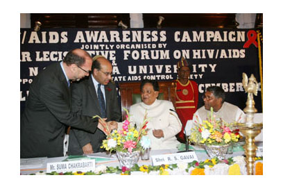 Joint UNAIDS / DFID delegation visit to India | ONUSIDA