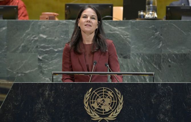 United Nations High-Level Meeting on HIV/AIDS opens as UNAIDS urges ...